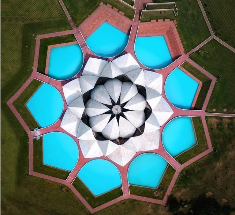 Lotus Temple / Bahai Temple Delhi - Timings & History - Kahajaun