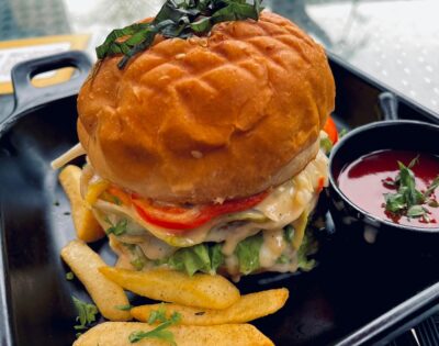 Aries Cafe - Gwal Pahari, Gurgaon Faridabad Highway | KahaJaun
